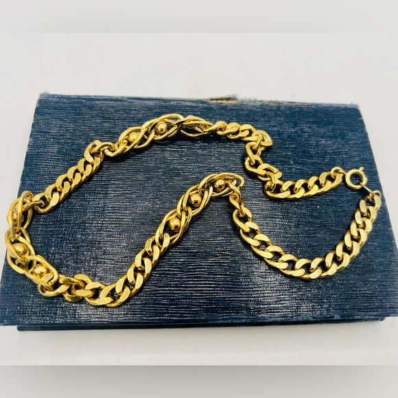 Trifari | Jewelry | Vintage Trifari Gold Chain Necklace Embellished ...